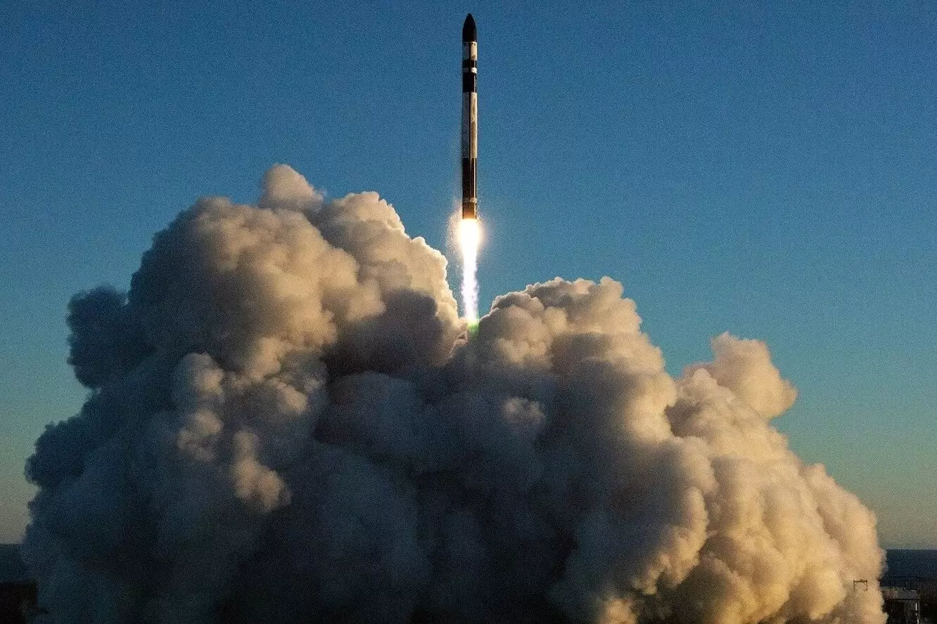 新西兰火箭第13次飞行变成损失7颗卫星