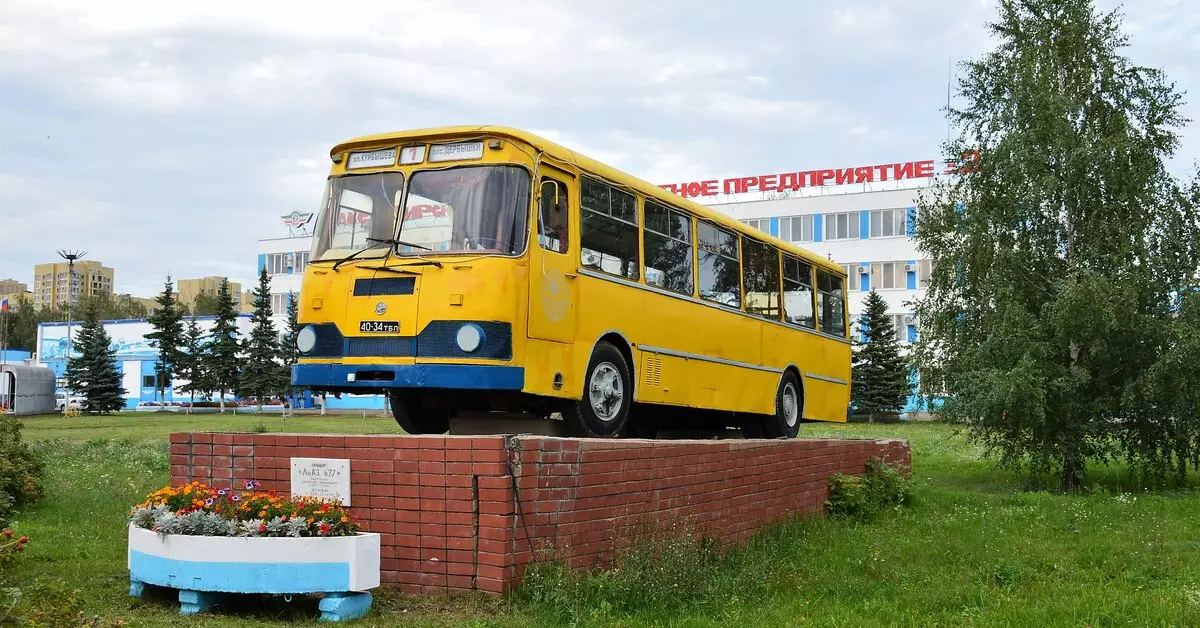 LiAZ-677: sejarah bus paling dicintai di USSR