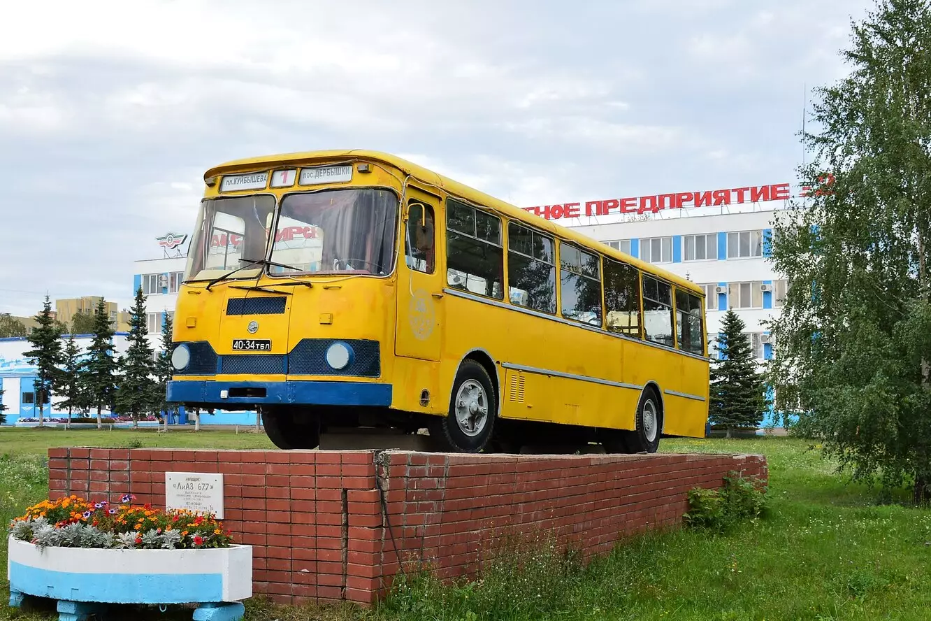 LiAZ-677: historien om den mest älskade bussen i Sovjetunionen