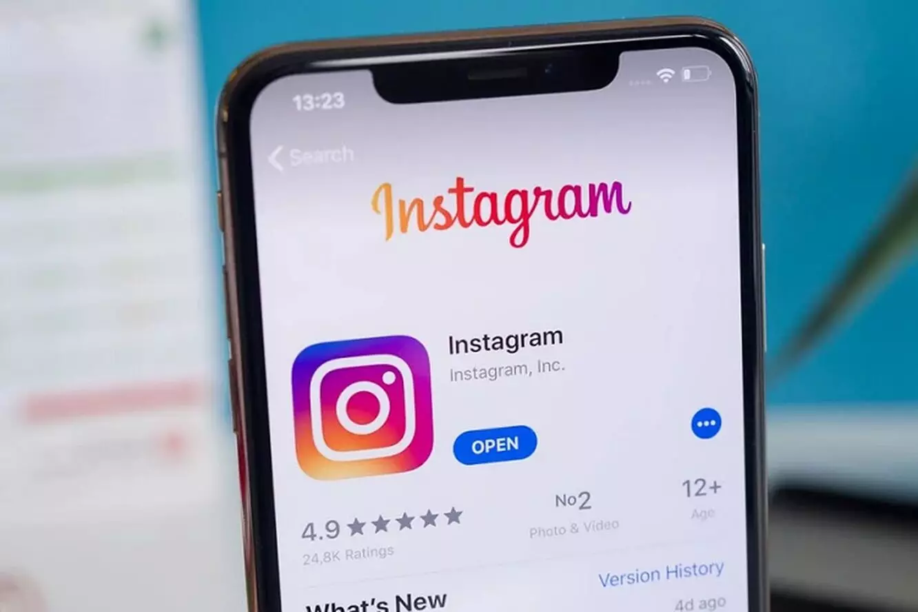 230 miljun kont Instagram* u Tik-Tok nixxew onlajn