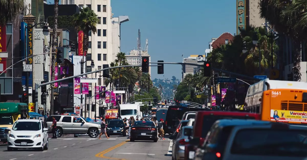 Mobil bensin bakal ilang saka California sajrone 15 taun