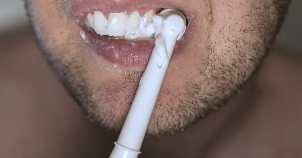 Per què les nostres dents es tornen grogues: no és tan obvi