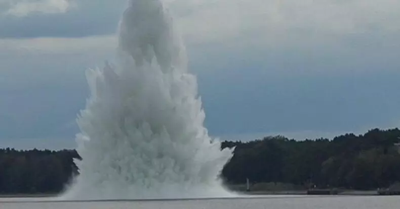 Zweete Weltkrich Bomm a Polen explodéiert