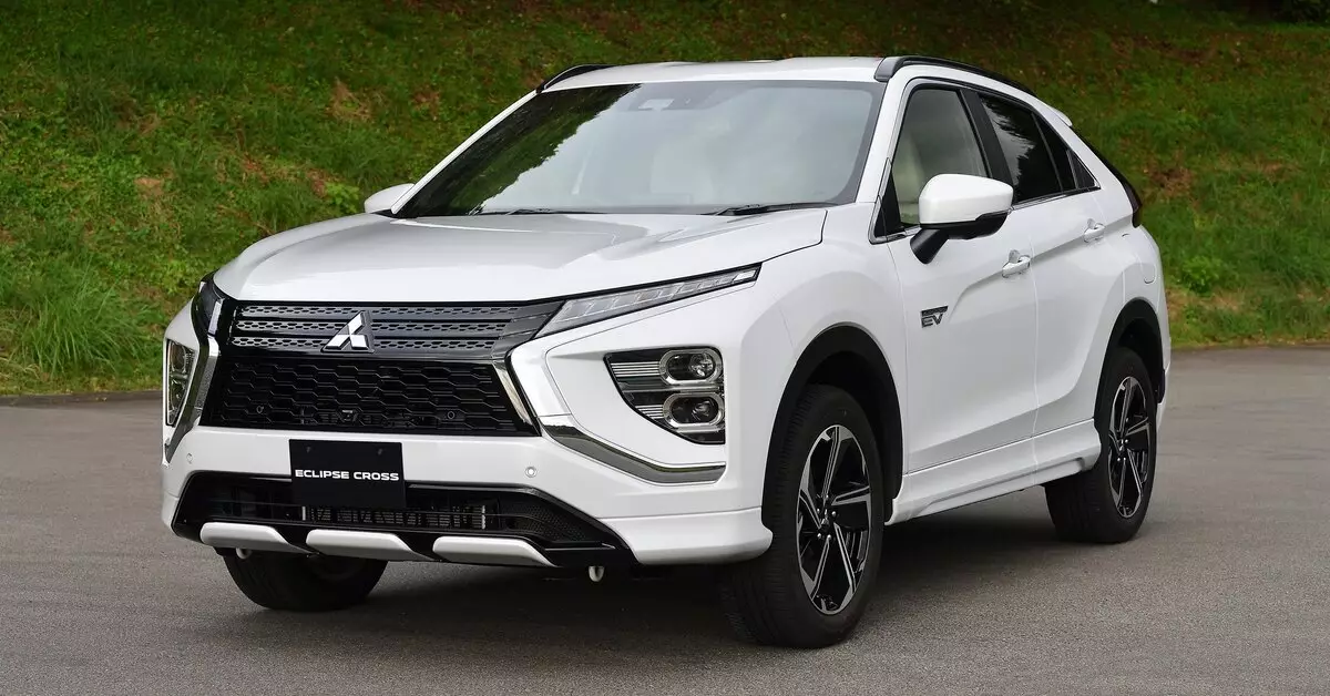 Mitsubishi ສະແດງໃຫ້ເຫັນ Eclipse Cross ສະບັບປັບປຸງ