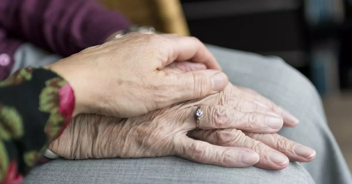 Senyvų žmonių apatija gali būti demencijos požymis