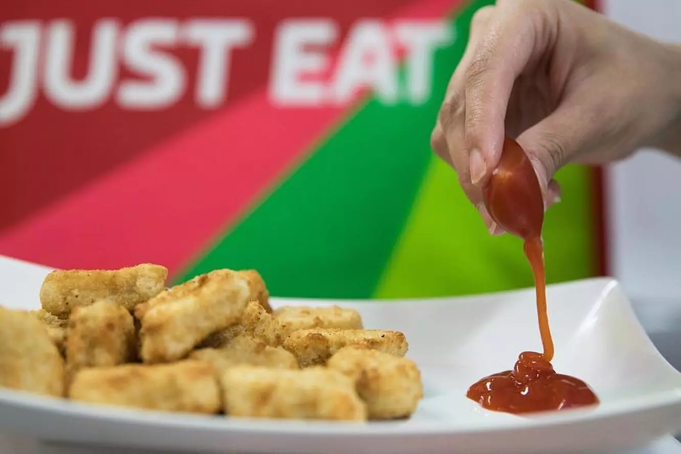 Sauce packaging becomes edible in England