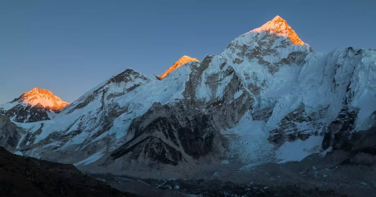 ເປັນຫຍັງ Everest ຈຶ່ງມີຄວາມສູງແຕກຕ່າງກັນສະເໝີ?