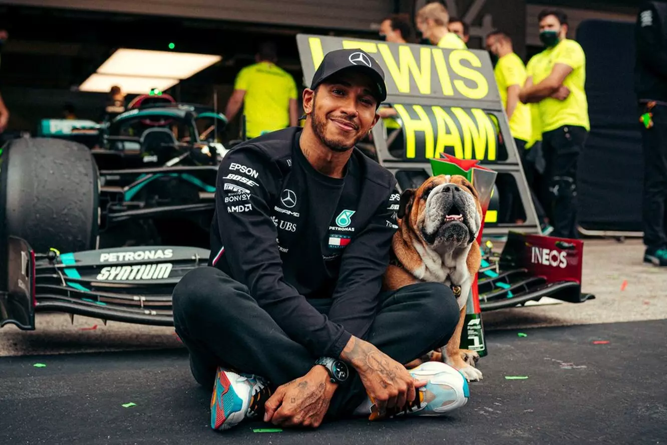 Lewis Hamilton slår Michael Schumachers «evige» rekord