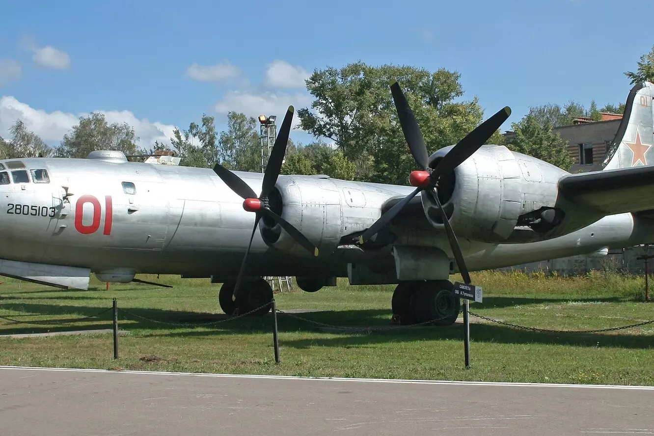 "Als Resultat vun der Operatioun NTR": Geheimdéngscht geschwat iwwer d'Schafung vun der Tu-4