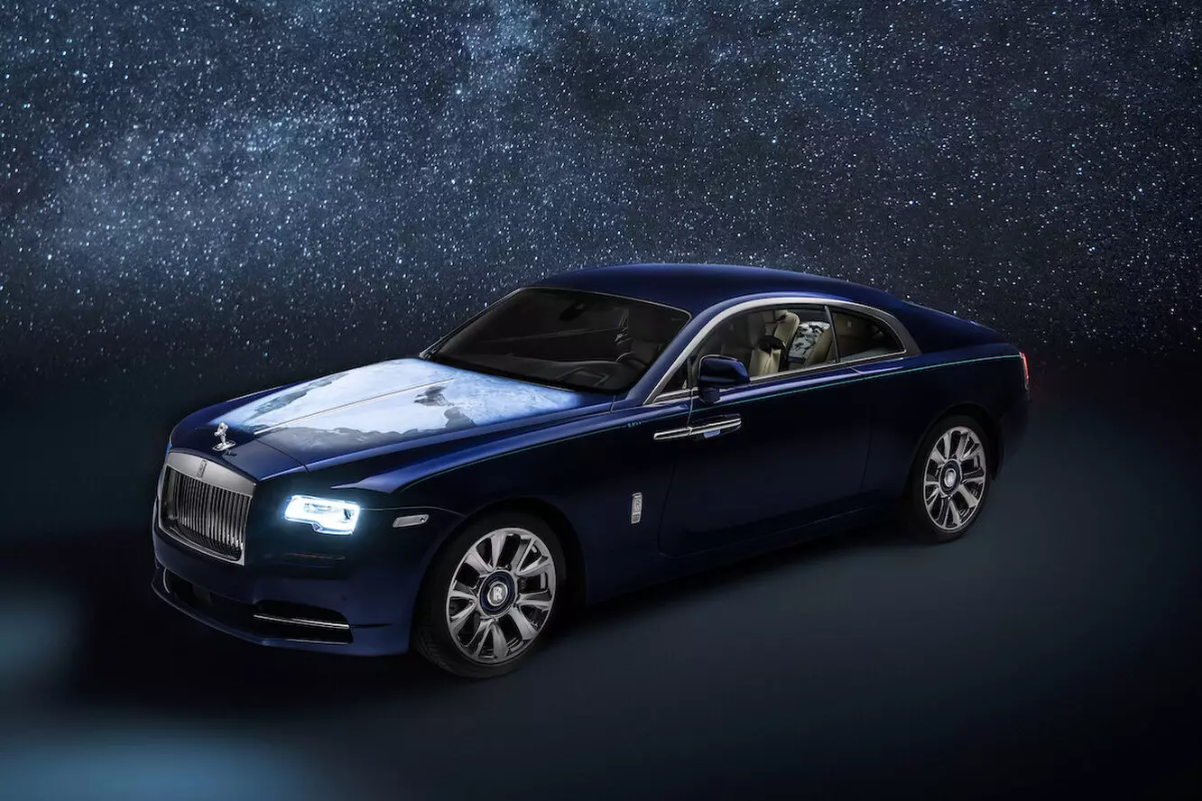 Rolls-Royce ປ່ຽນ Wraith Coupe ໃຫ້ເປັນລົດສິລະປະໂລກ