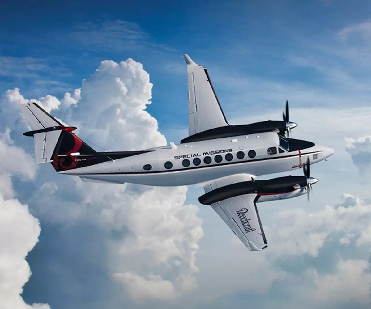 Турбавінтавы амерыканскі самалёт Beechcraft King Air агульнага прызначэння знаходзіцца на службе ў войсках многіх краін свету. Яго выкарыстоўваюць для навучання лётчыкаў, патрулявання марскіх тэрыторый, разведкі, сувязі і іншых мэт. Хоць большасць з 295 якія цяпер функцыянуюць «караляў паветра» задзейнічаны ў бізнэс-перавозках.