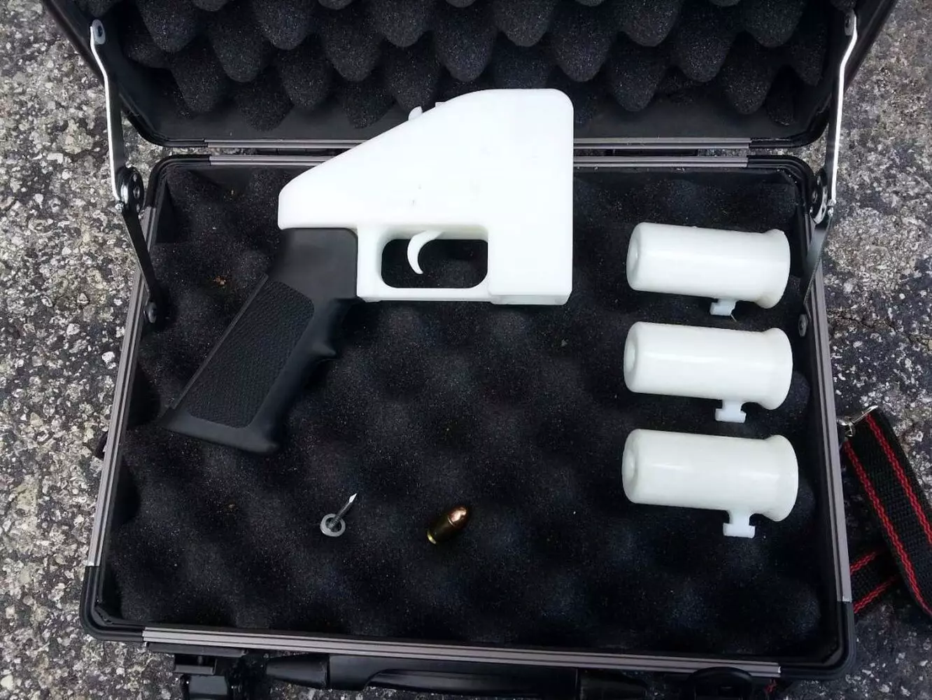 A Liberator egy műanyag, teljesen működőképes pisztoly, amely 3D-ben nyomtatható.