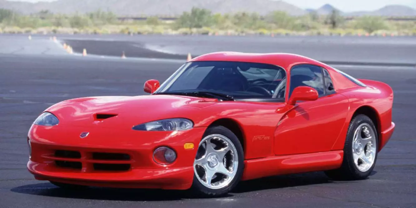 1998 Dodge Viper. Déi zweet Generatioun vum legendären