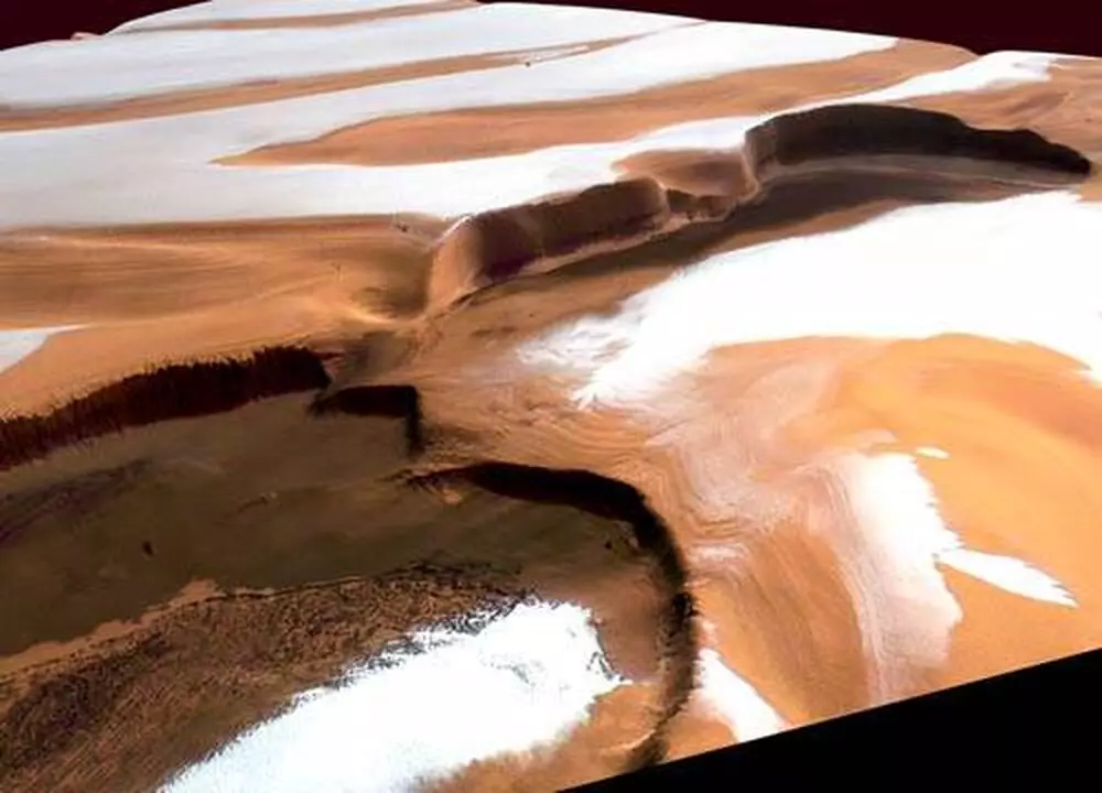 IJs en stof op de noordpool van Mars