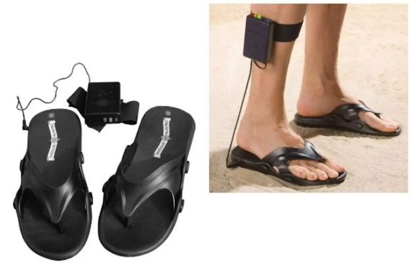 Is féidir le sandals le brathadóir miotail ionsuite a bheith áisiúil do dhaoine atá cinnte go bhfuil seoda gan líon curtha ar na tránna. Ar $59.95 amháin, is féidir an gléas iontais seo le ceallraí shin-iata a bheith agatsa! Cé nach bhfuil, is féidir é a thuilleadh - baineadh iad as díol.