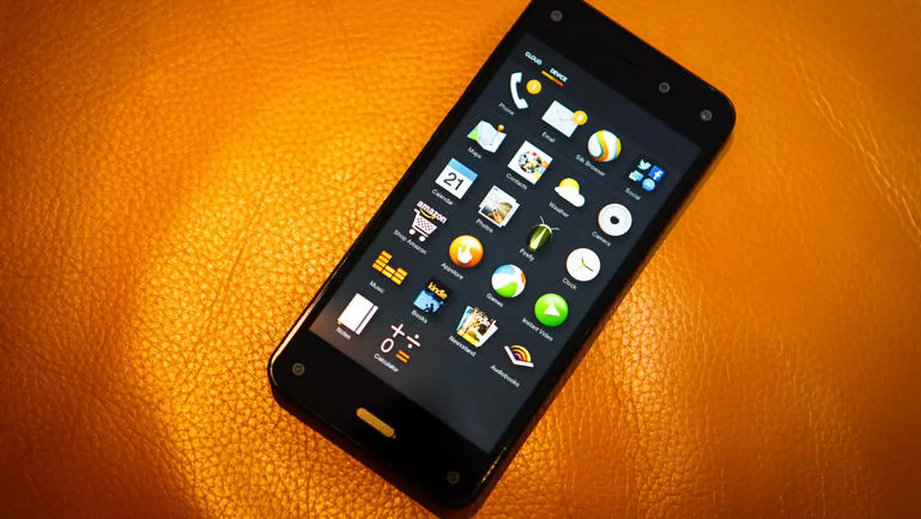 Amazon の Fire Phone は、優れたスマートフォンになることを意図していました。結局のところ、同じ人たちが素晴らしい Kindle リーダーと Kindle Fire タブレットを作成しました。悲しいかな、Fire Phone は率直に言って失敗しました。数分間のアクティブな作業の後、放電が速すぎてひどく過熱します。これは、その「燃えるような」名前を考えると、かなり皮肉なことです。