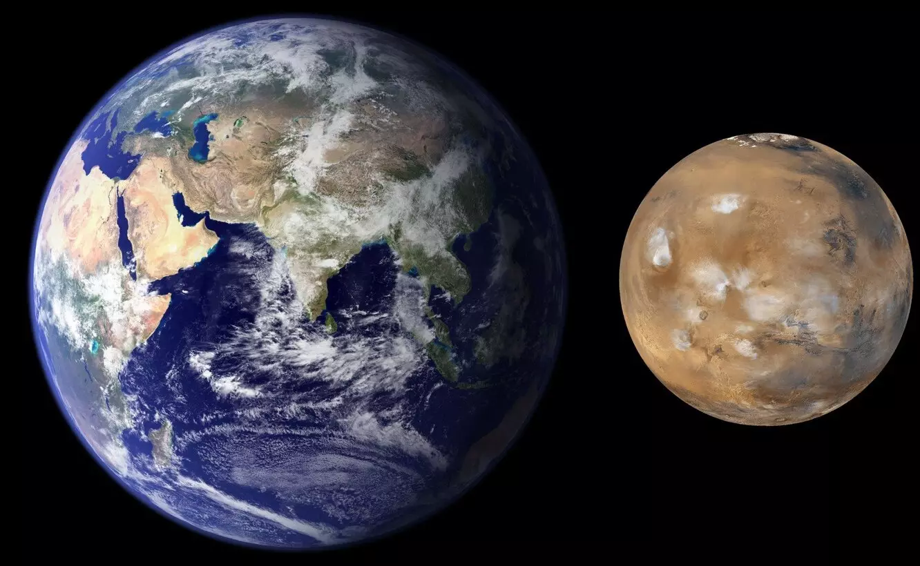 Ef jörðin myndi skipta um stað við Mars myndi það þýða algjöra hitabreytingu. Á Mars yrði mun hlýrra, pólhetturnar bráðnuðu og loftslagið nálgaðist nútíma Jörð. Jörðin myndi því miður vera rækilega frosin.