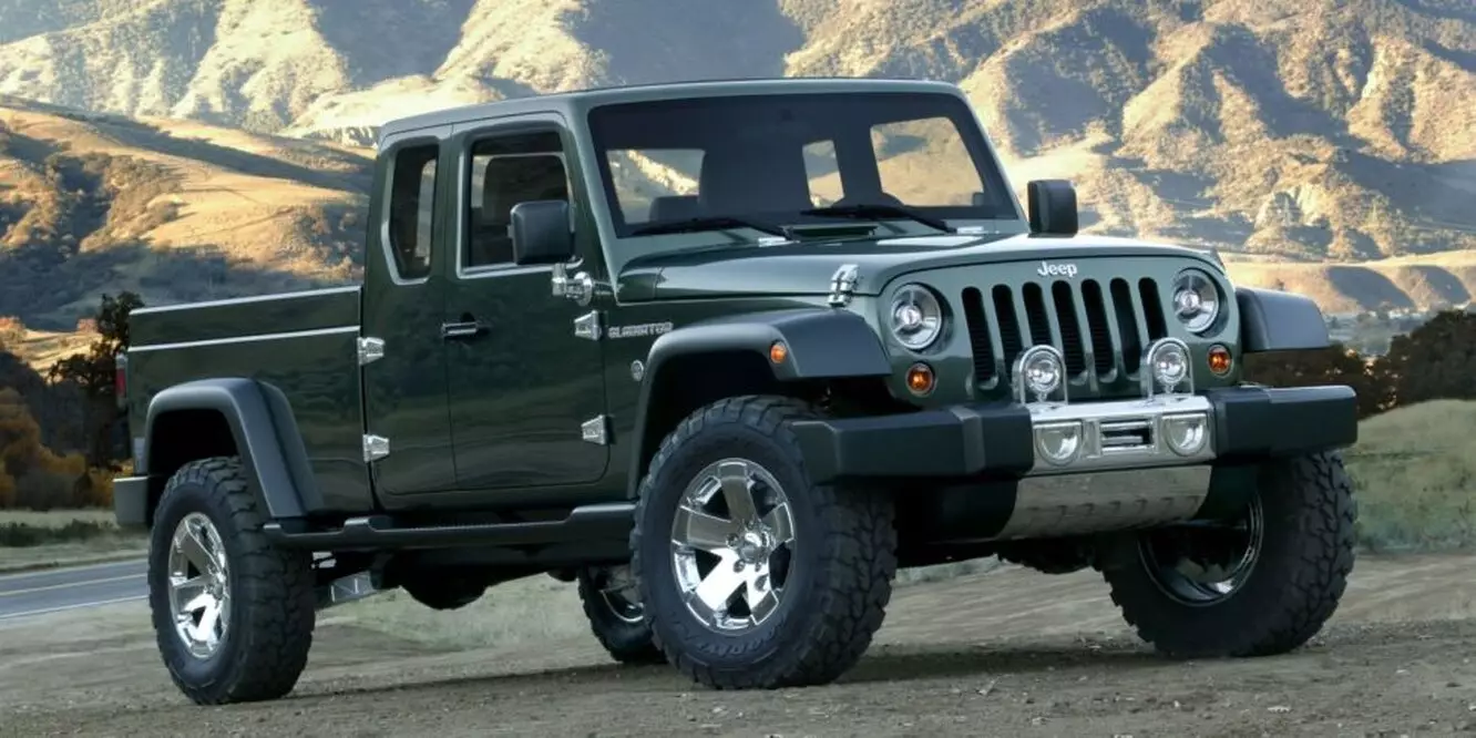 Jeep Wrangler Pickup. Ang pag-ingon nga kini nga trak gipaabut wala’y isulti. Ang Jeep nagbiaybiay sa mga fans nga adunay mga konsepto sa daghang mga tuig, apan ang tinuud nga modelo sa katapusan moabut sa dili madugay.