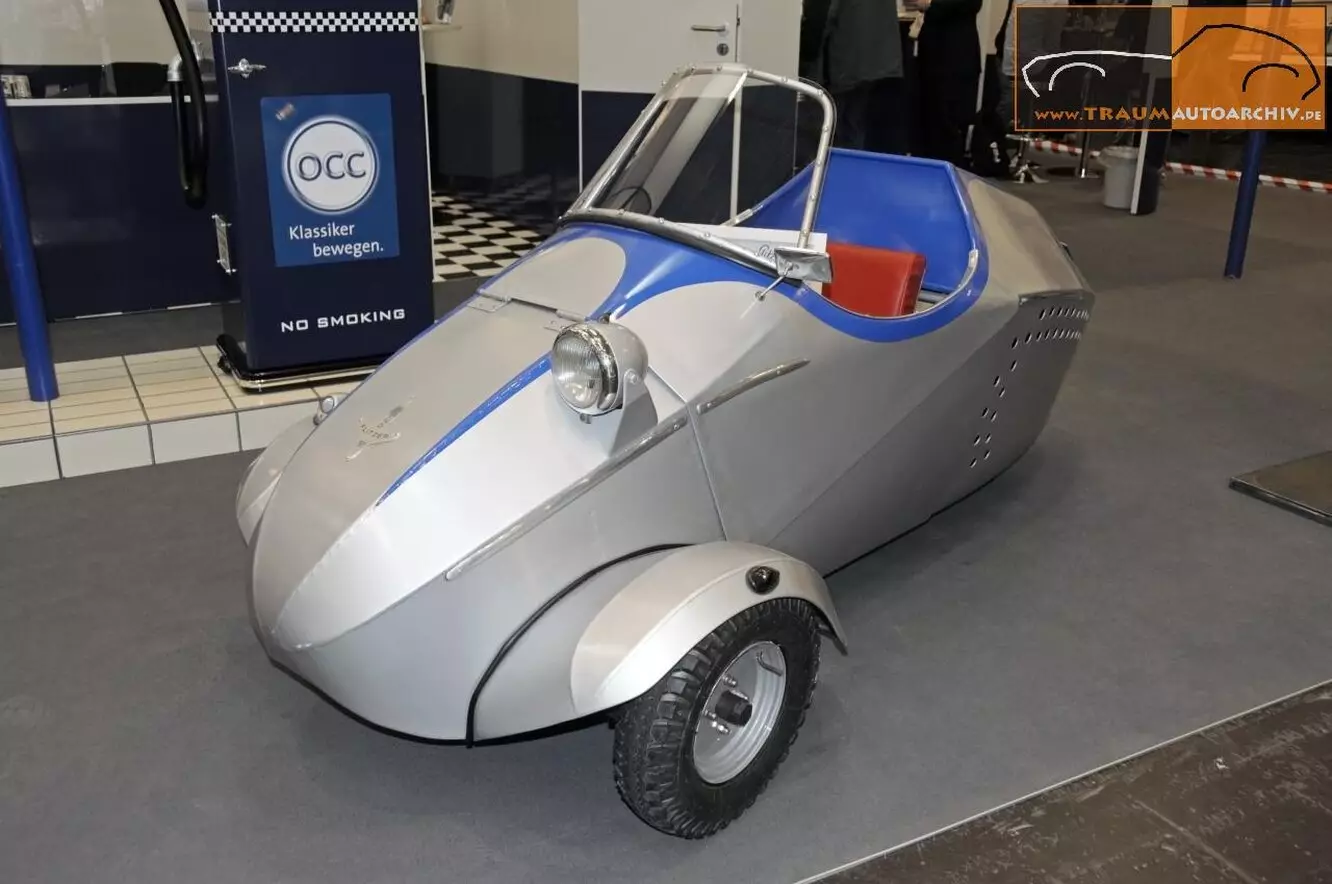 Fend Flitzer. It is min te leauwen, mar dit is gjin Messerschmitt, mar in Fend Flitzer fan yngenieur Fritz Fend. It bedriuw boude fan 1948 oant 1950 mikroauto's en wist sa'n 250 auto's te bouwen, wêrnei't Fend in tal fan syn ûntjouwings oan Messerschmitt ferkocht.