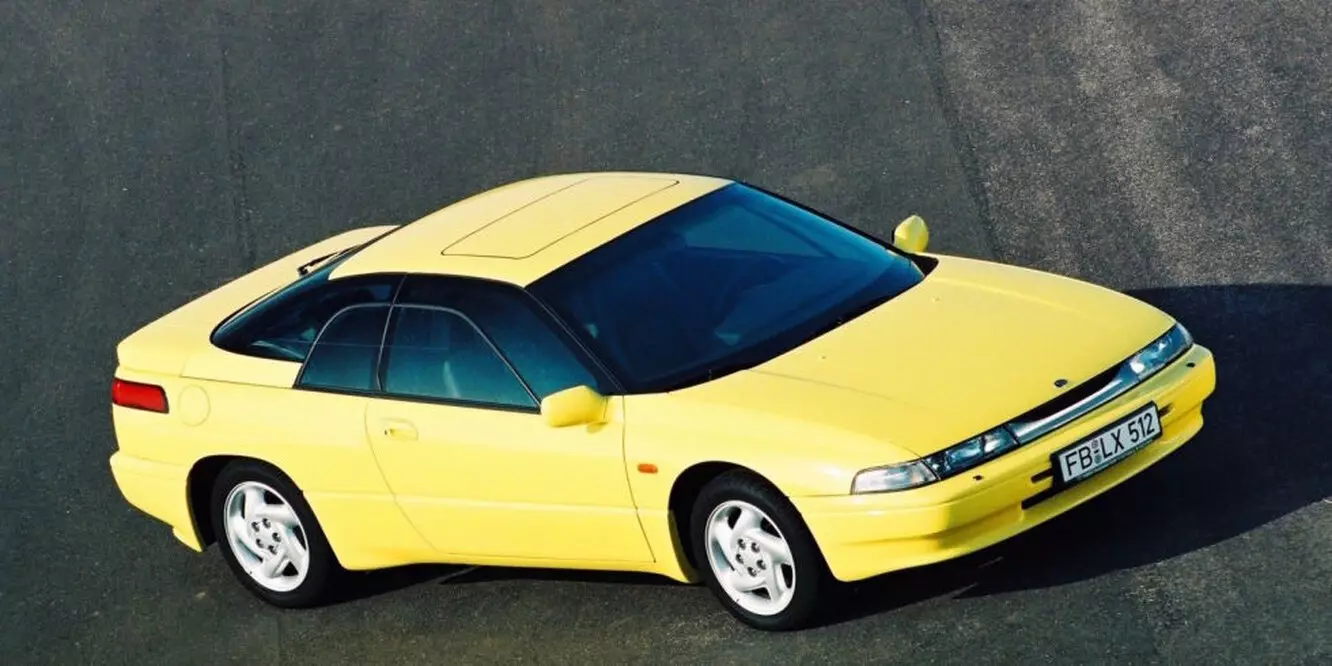 1992 Subaru SVX. Subaru va llançar ocasionalment models personalitzats, però el SVX no encaixava en cap caixa. Cridant de luxe, aquest model va costar uns 40.000 dòlars i s'esperava que va fracassar en vendes.