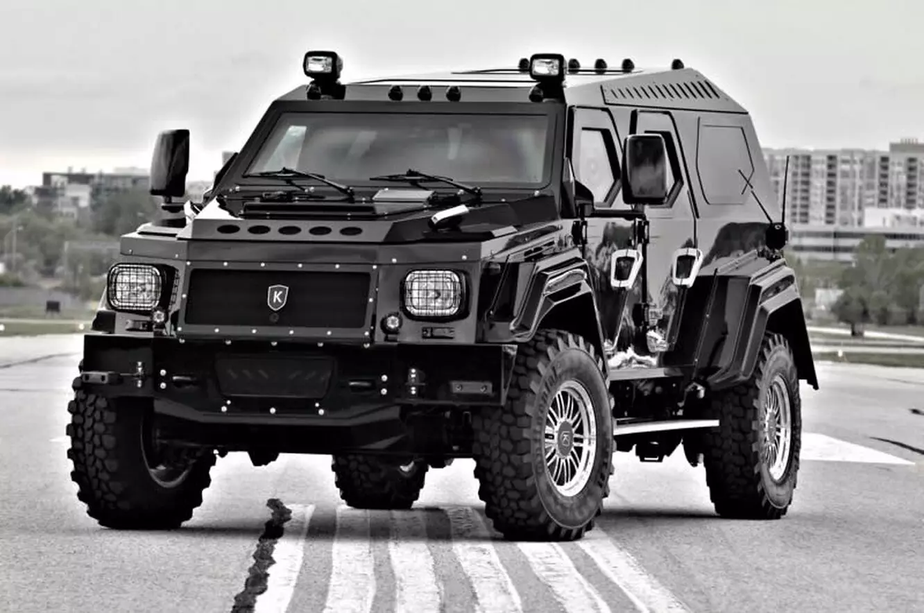 Cavaliere. Forse il marchio canadese più famoso (solo nessuno sa che è canadese). Dal 2008, Conquest Vehicles produce SUV blindati di lusso super costosi costruiti a mano, il modello più famoso (nella foto) è il Knight XV.