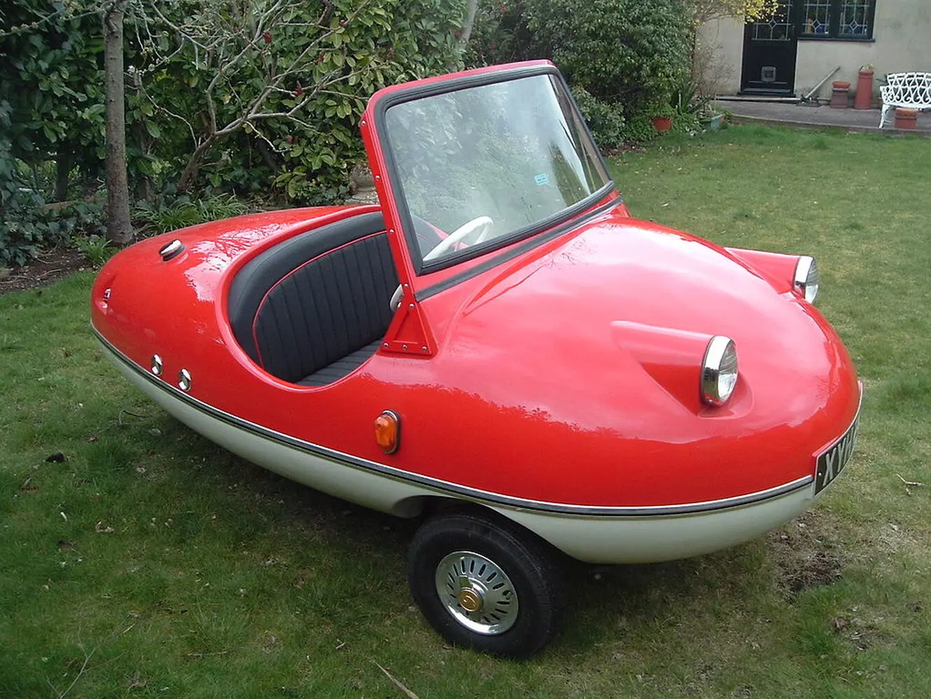 Tourette. Microcar novokarin'ny Carr Brothers tamin'ny 1956-58. Miisa 26 ny milina novokarina.