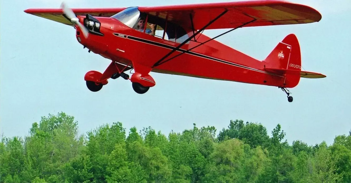 Pilotálás. Úgy tűnik, hány embernek lehet saját repülőgépe hobbihoz? Furcsa módon elég sok. Repülés közben a legkisebb hiba is elég a lezuhanáshoz – és ez is gyakran előfordul. Körülbelül 400 haláleset évente (az utasokat is beleértve).