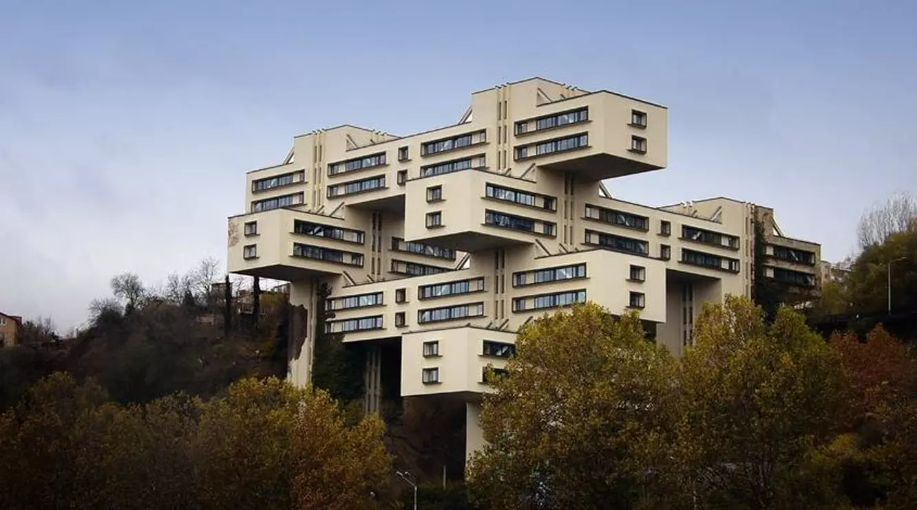 The building of the engineering building of the Ministry of Highways of the Georgian SSR