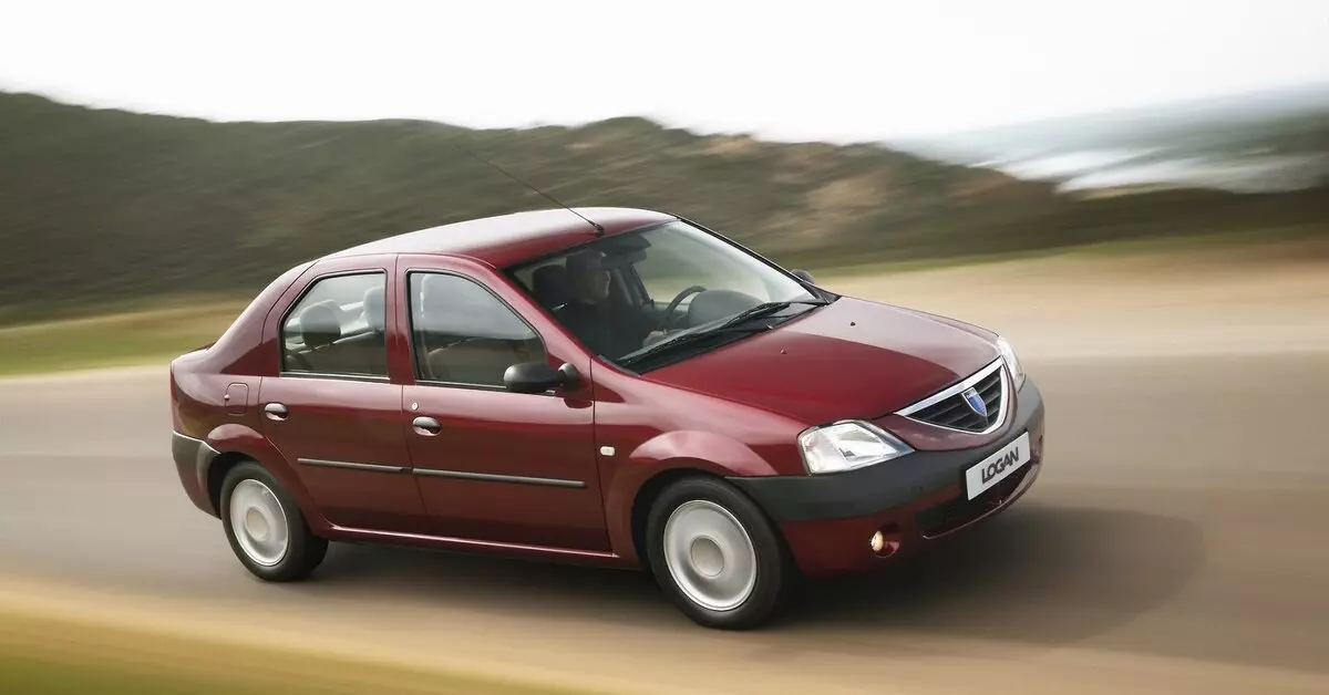 Kedu ka Renault Logan si bụrụ ọkwa maka ọtụtụ ụgbọ ala