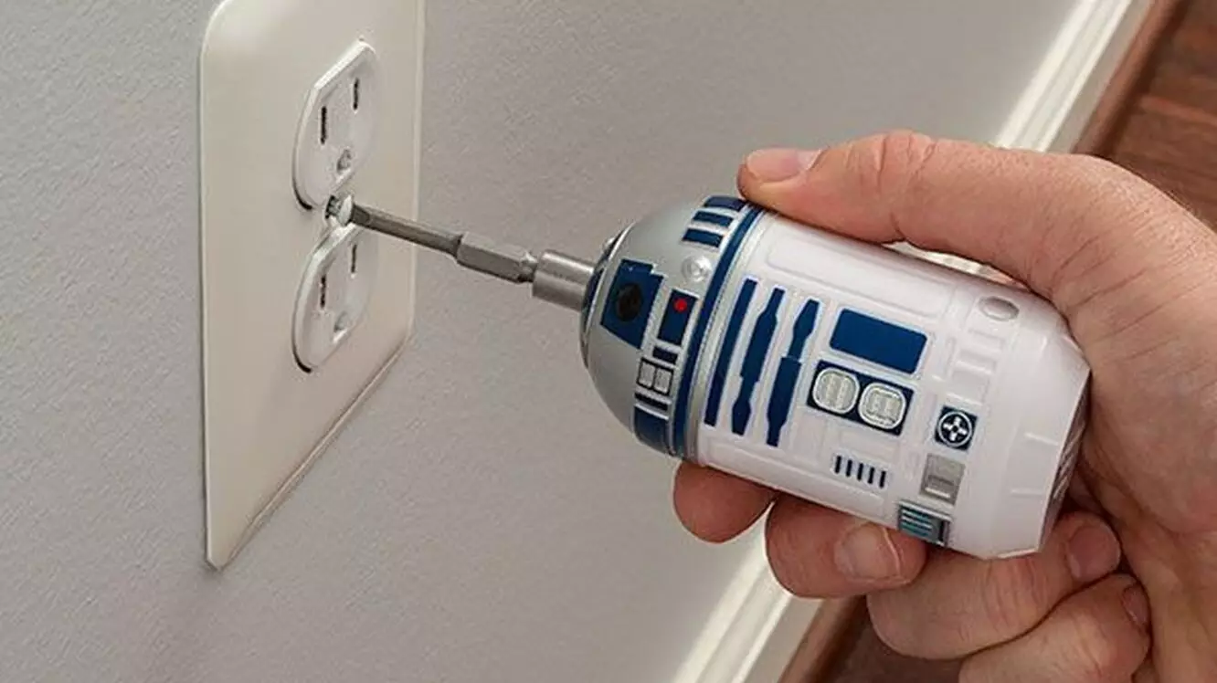 Screwdriver Star Wars R2-D2 Screwdriver. Lisud isulti kung unsa kini ka kombenyente, apan ang pagtudlo sa usa ka bata sa pagtrabaho sa usa ka screwdriver sa lainlaing mga paagi mao gyud ang butang.