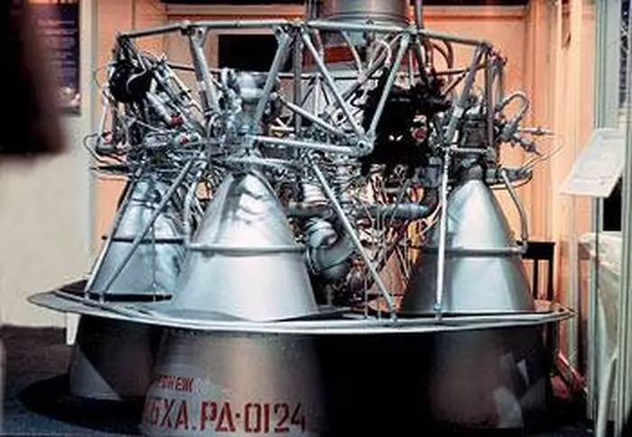 The latest four-chamber liquid-propellant rocket engine RD-0124 has been put into serial production