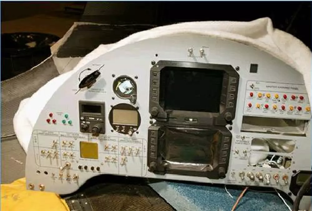 Não há medidores no cockpit - apenas uma tela de computador