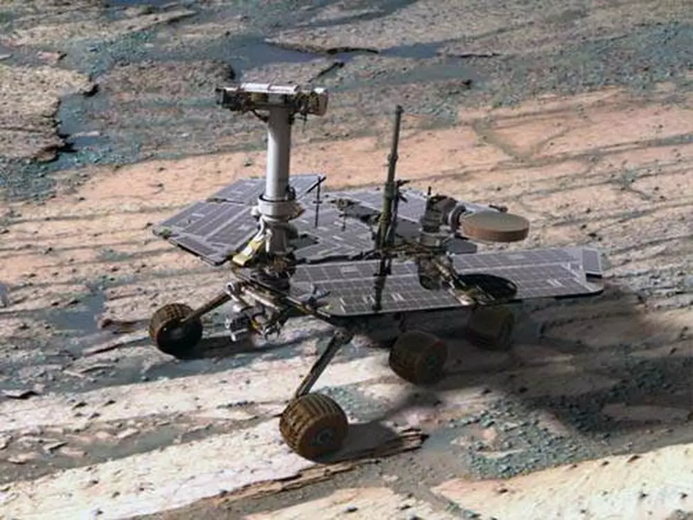 Overcoming about 50 m up the slope, the Opportunity rover successfully climbed out of the Victoria crater onto a flat surface