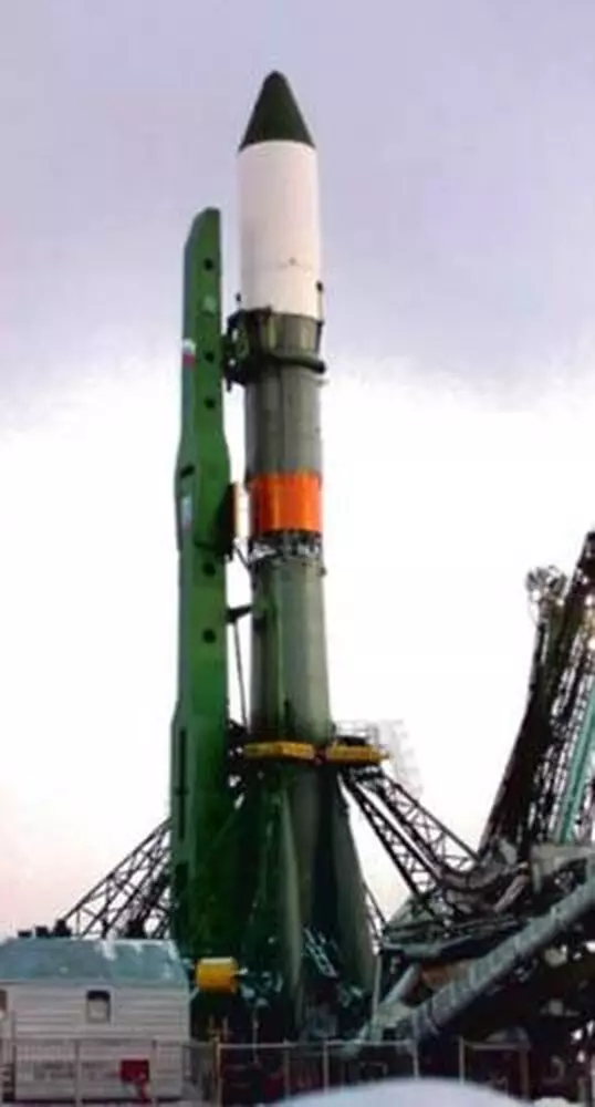 Ny fiara "Soyuz-U" dia napetraka ao amin'ny orbit ny satelita miaramila "Cosmos-2445"