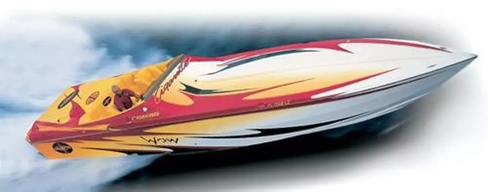 Ọkọ, awọn kaadi, meji awọn agba: Awọn itan ti idaraya superboats 326706_1