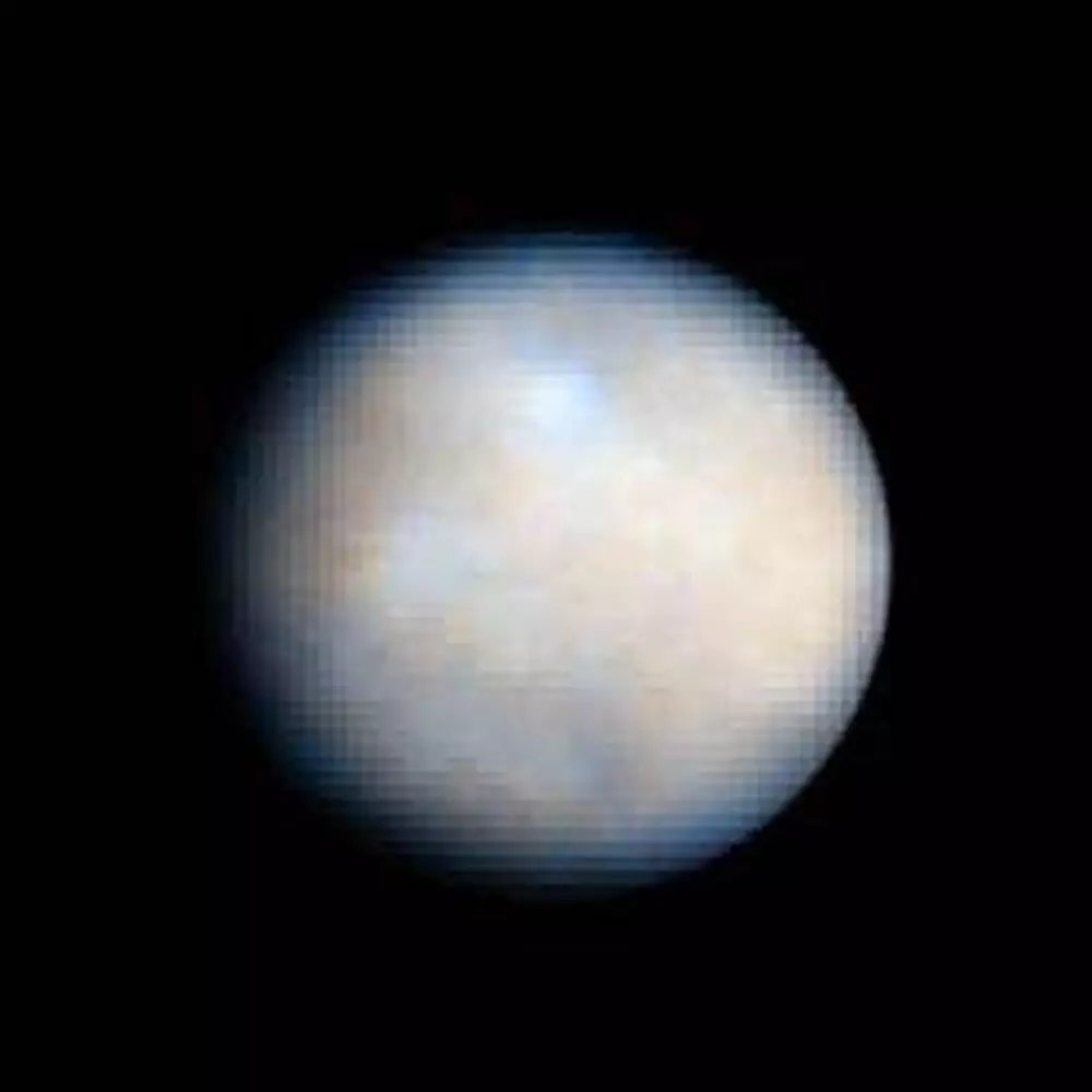 Ceres yn sichtbere kleur. Hubble teleskoop ôfbylding