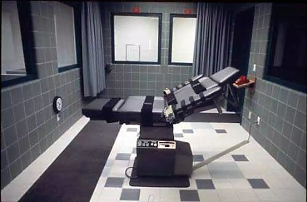 Lethal injection sentenced by the U.S. federal government ends their days in this chair at Terre Haute's "federal correction center"