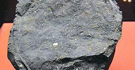 Mamia ya maelfu ya habari: Ndani kabisa ya meteorite