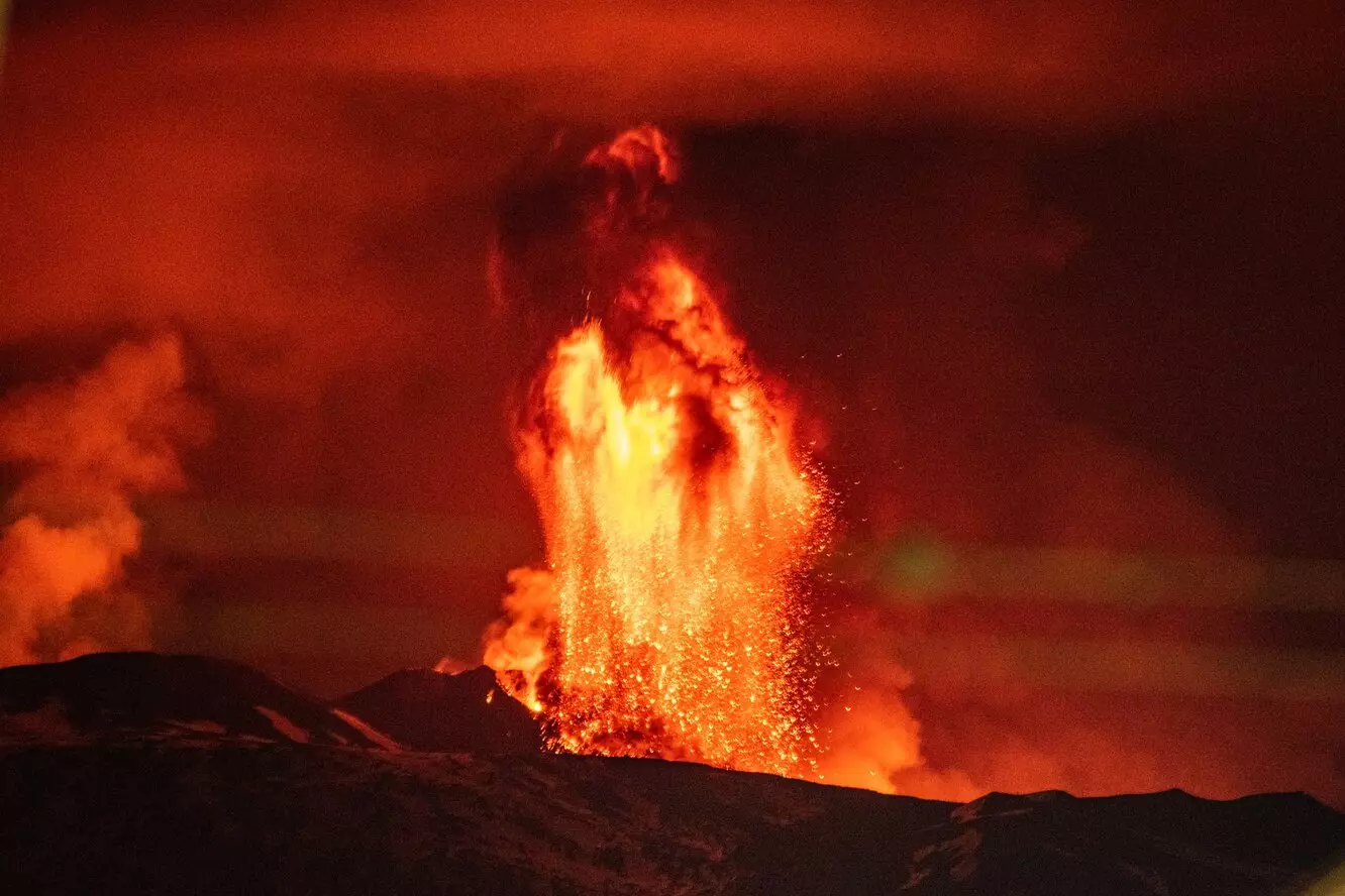 Eruption bi opin agbaye: Awọn otitọ 10 nipa awọn supervolcanoes ti o le pa eniyan rẹ kuro ni oju ti Earth