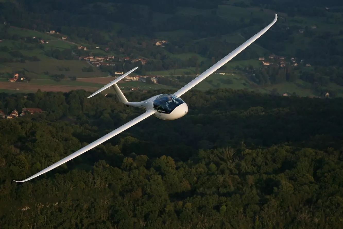 aviões elétricos 333000_4