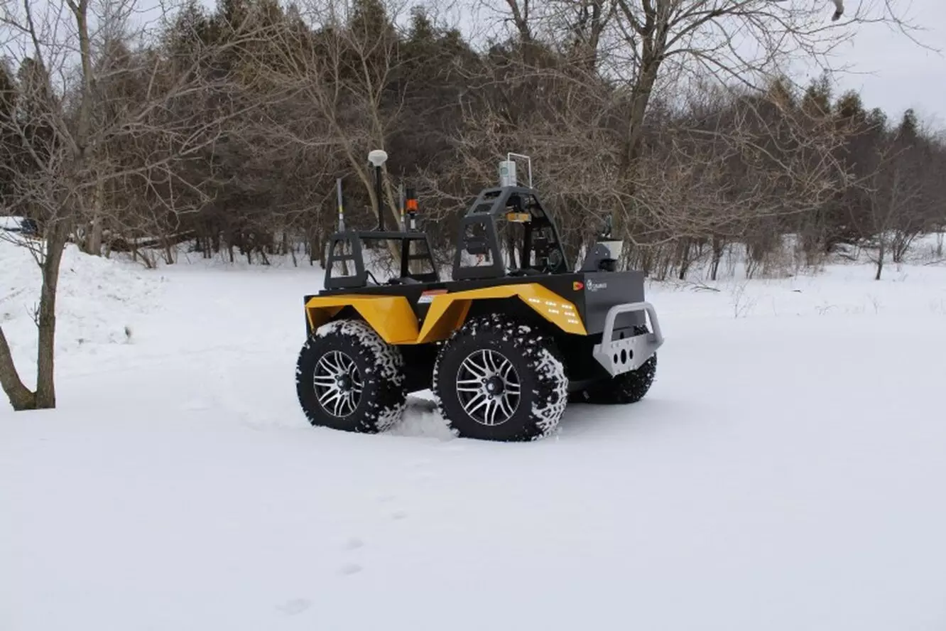 Walay Driver nga ATV: Grizzly Robotic Utility Vehicle 334012_3