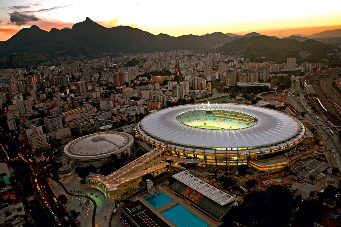 Com es van construir els estadis de futbol per a la Copa del Món de 2014