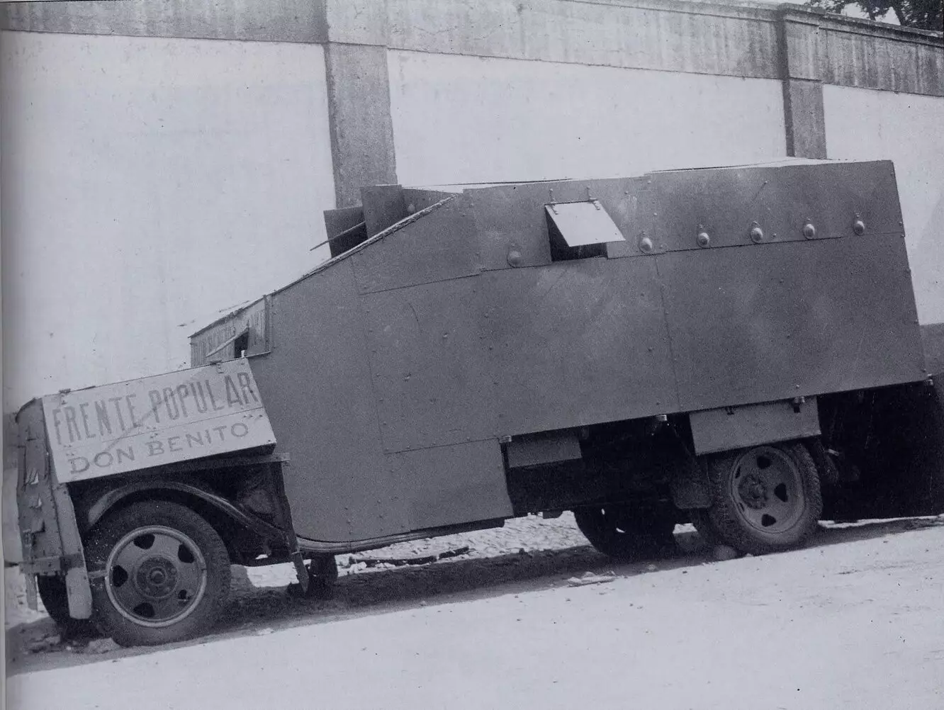 Wie gepanzerte Autos in Spanien aussahen 336808_3