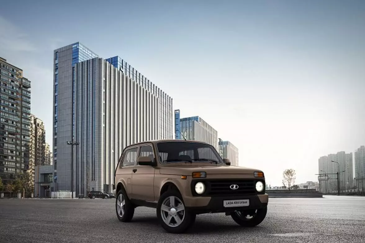 Монтажи Lada 4x4 Urban оғоз ёфт 337480_1