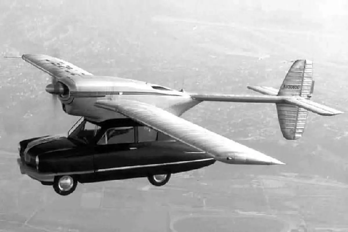 1947: ConvAirCar на Хенри Драјфус се урна за време на тест лет. Кобната несреќа става крај на плановите за негово производство.