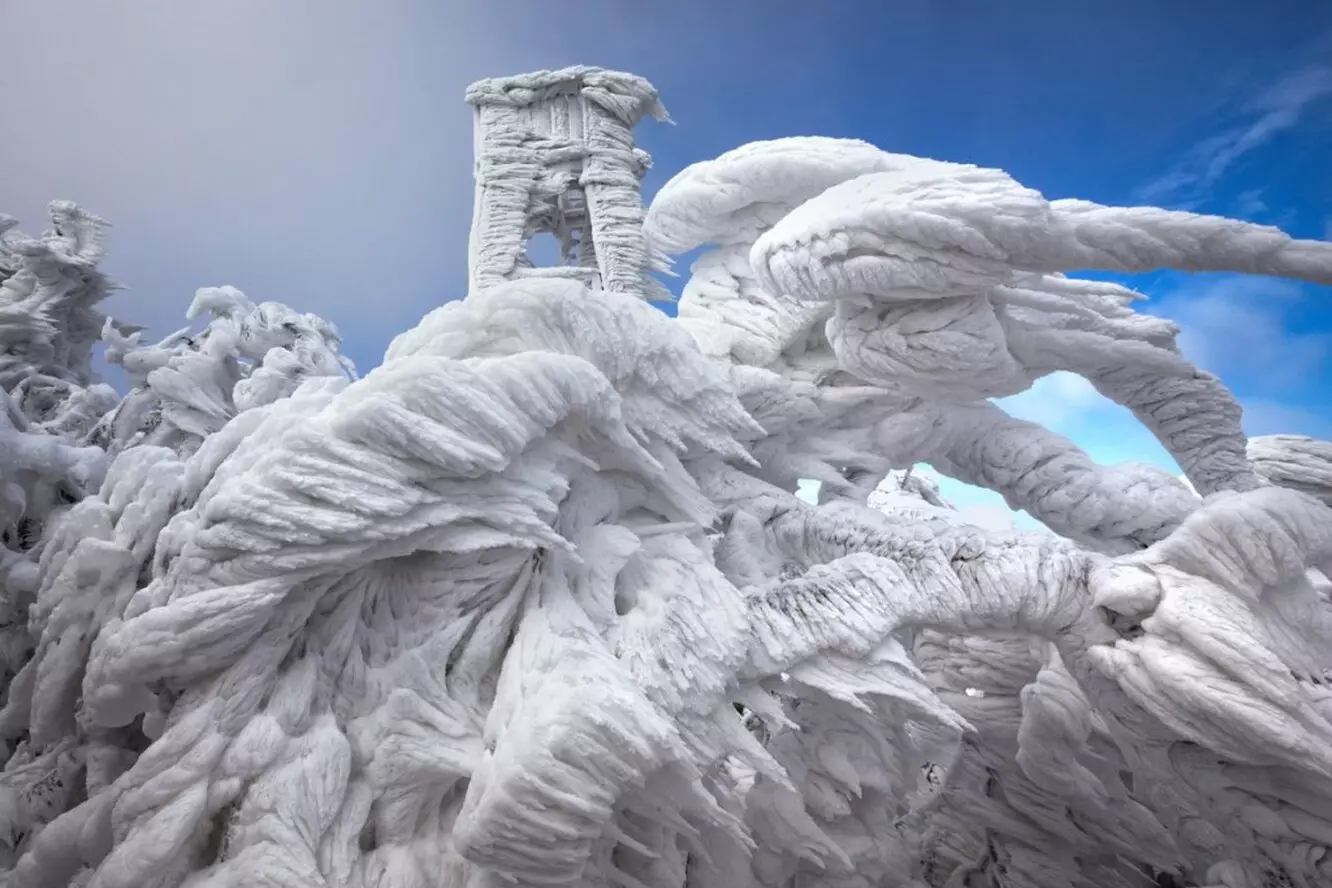 Fantásticas esculturas naturais no monte Javornik