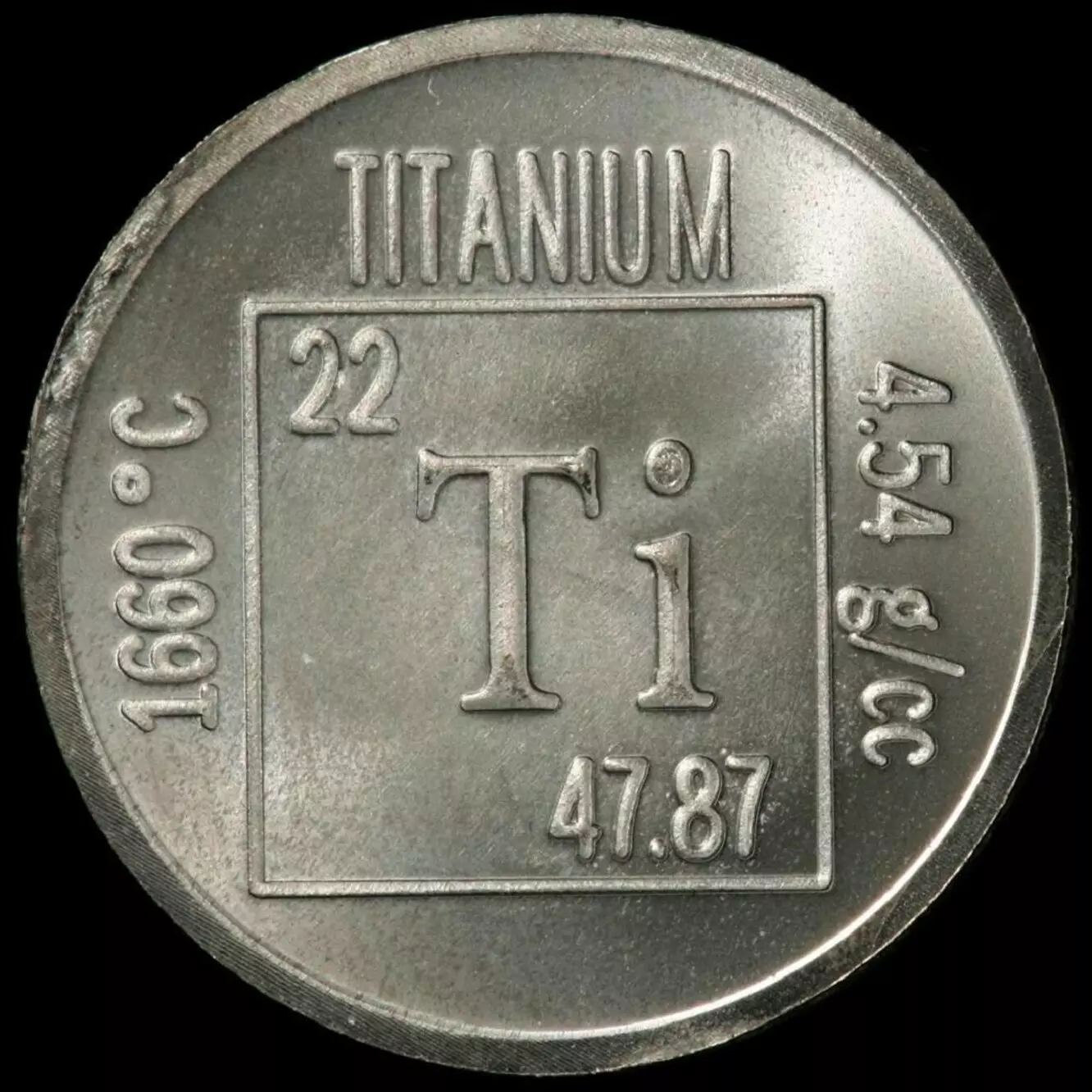ໂລຫະປະສົມນະວັດຕະກໍາທີ່ບໍ່ຕ່ໍາກວ່າ titanium, ມັນເປັນຄໍາສັ່ງທີ່ມີລາຄາຖືກກວ່າ. 338767_3