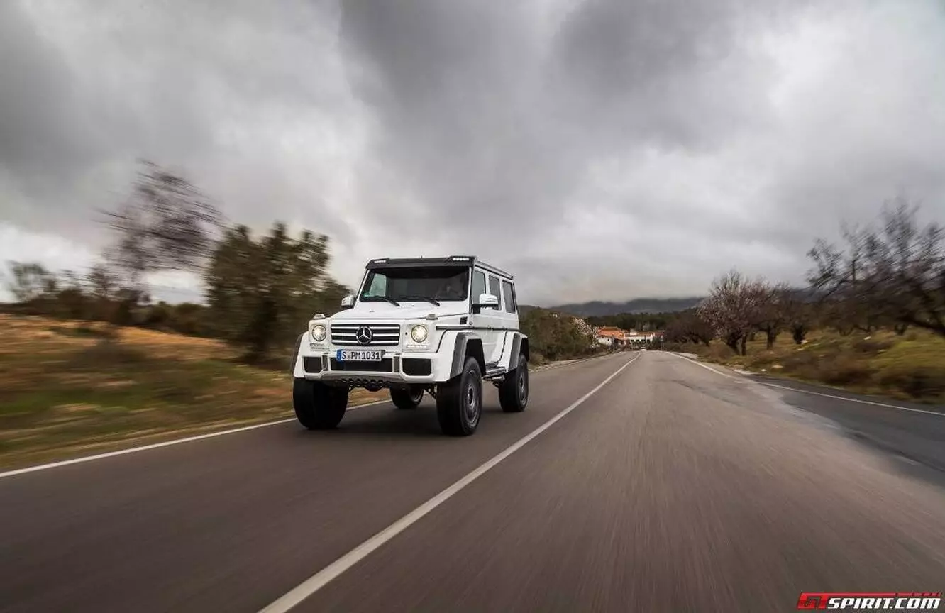 Mercedes-Benz waxay samaysay SUV 