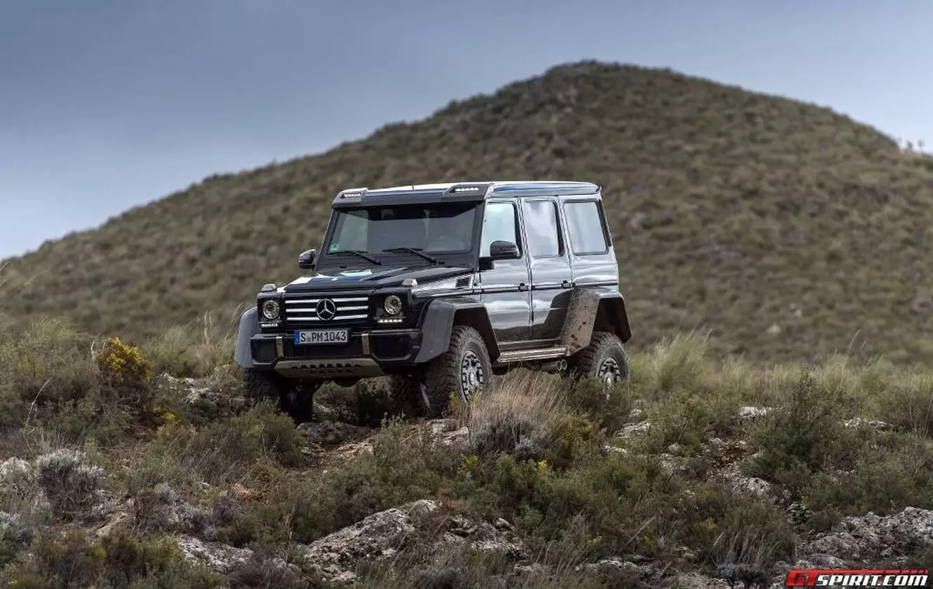 Mercedes-Benz membuat SUV 