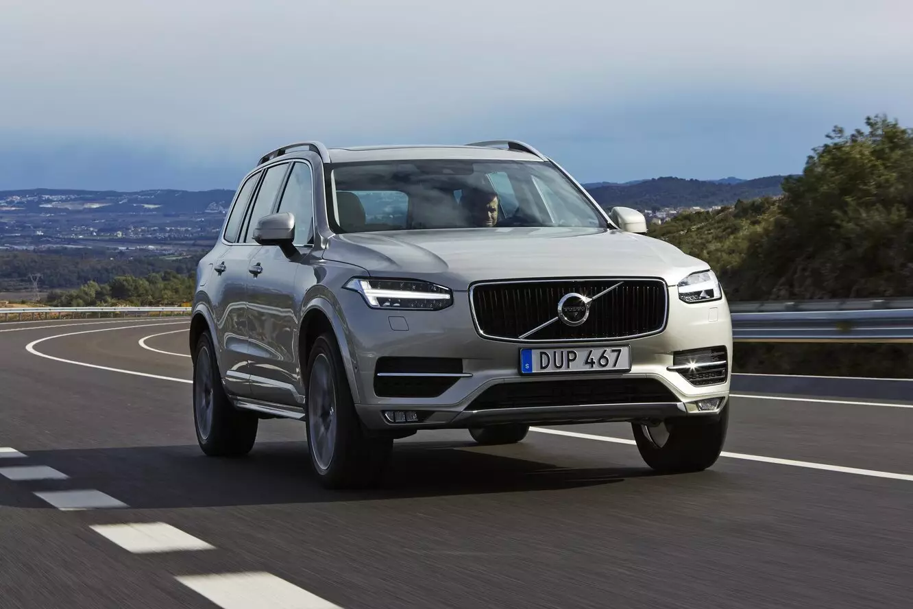 Volvo XC90 339934_2